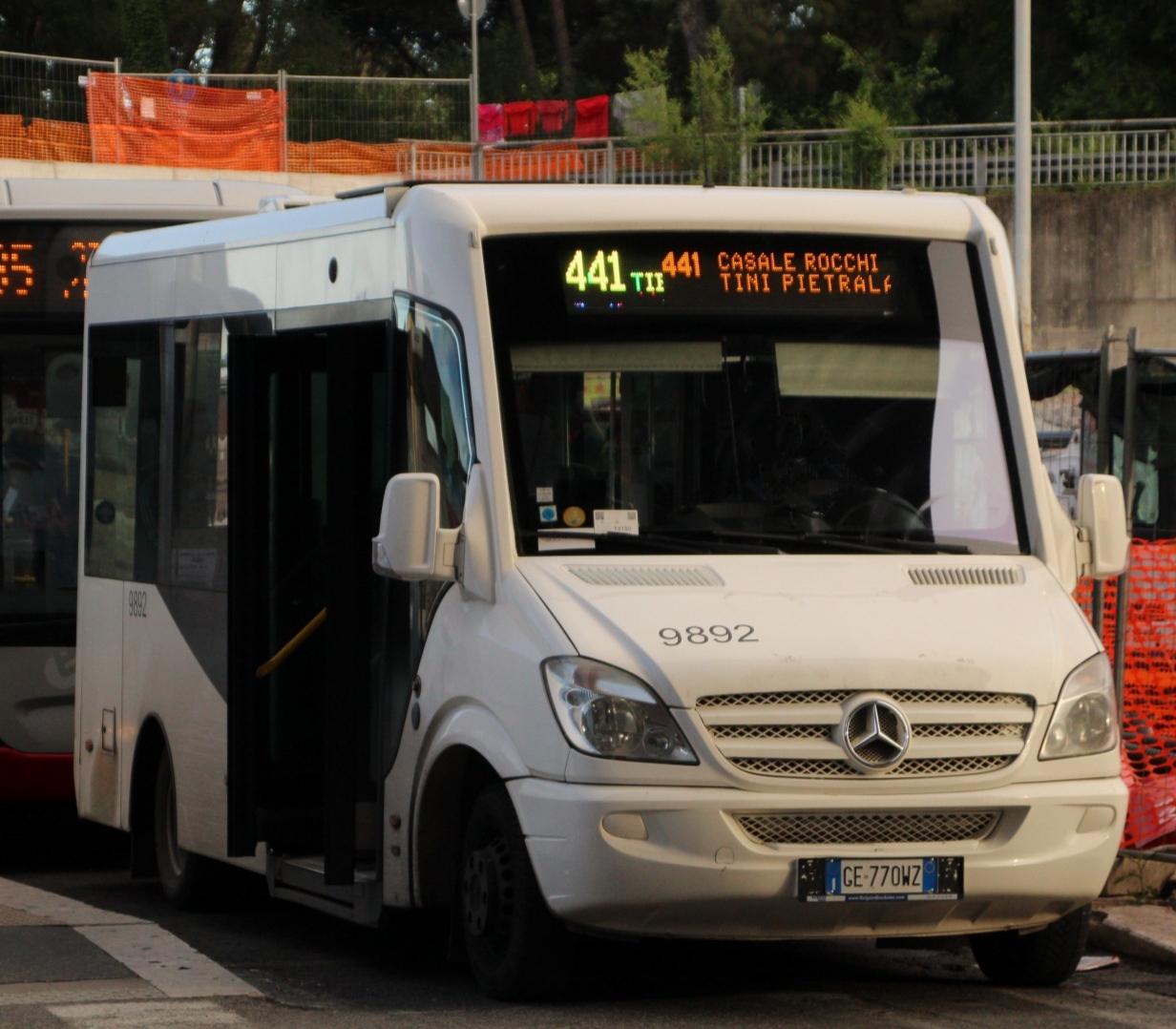 LINEA 441 (galleria) - Trasporti a Roma
